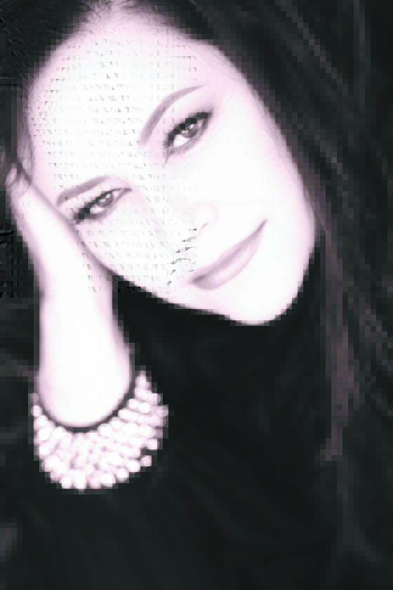 Amy Hanaialii and Richard Cray star in Man of La Mancha on Maui this ...